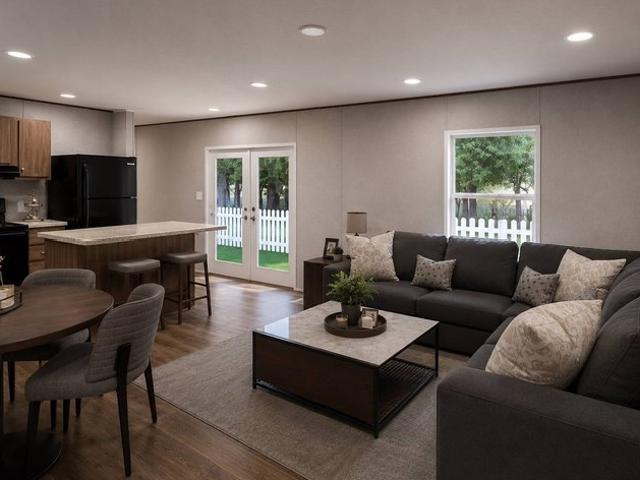 214 Hollys Eddy Ln, Rosenberg, TX 77471