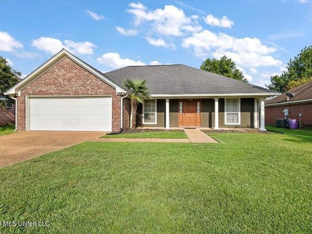 214 Holmar Dr, Brandon, MS 39047