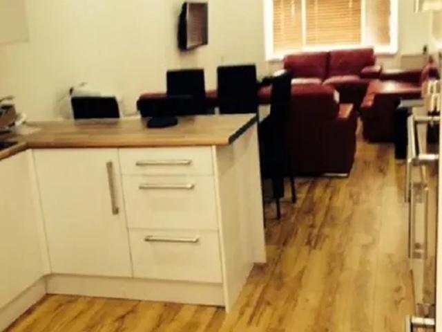 214 Heeley Road, Stirchley, B29 6EN, United Kingdom | 8 bed townhouse for rent #86221040 | Rentberry