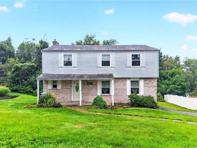 214 Highlander Heights Dr, Glenshaw, PA 15116
