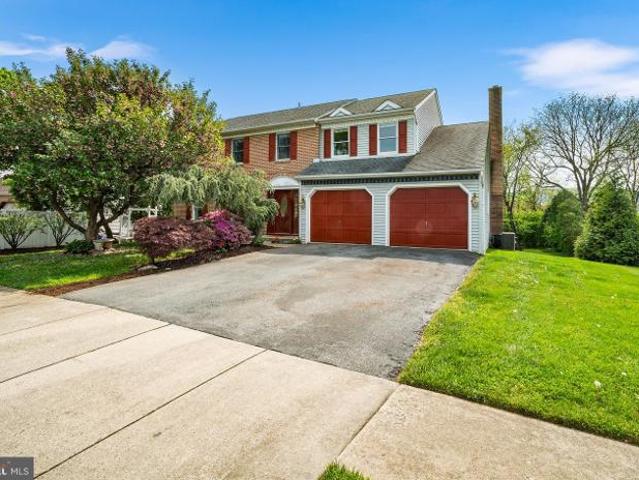 214 John Glenn Ave, Shillington, PA 19607