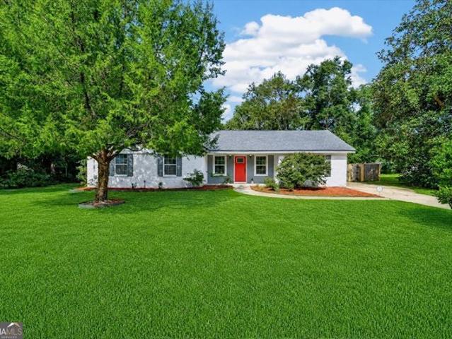 214 Jefferson Cir SE, Allenhurst, GA 31301