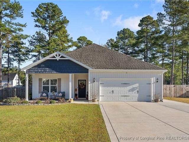 214 Lonesome Glory Dr, Raeford, NC 28376