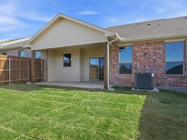 214 Legacy Blvd, Weatherford, TX 76086 | MLS #21150