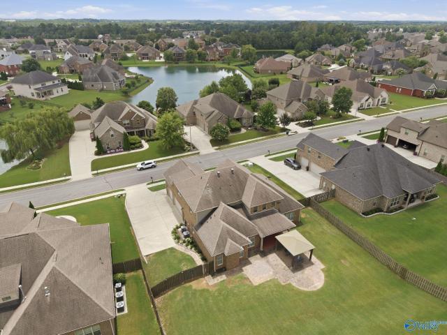 214 Legendwood Drive NW