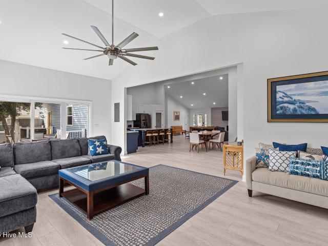 214 McGlamery St, Oak Island, NC 28465 | MLS #100564
