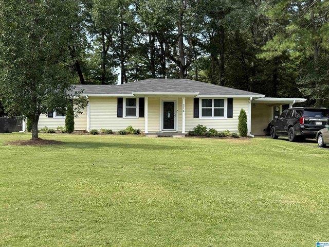 214 N 1st Ave, Centreville, AL 35042
