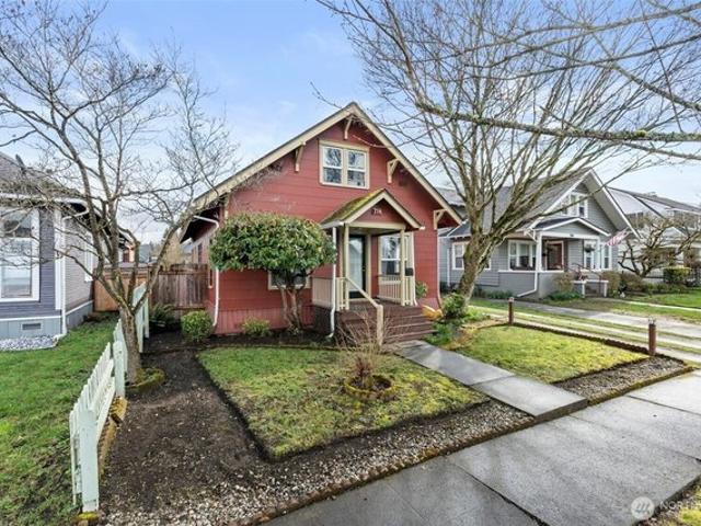 214 N Washington Ave, Centralia, WA 98531