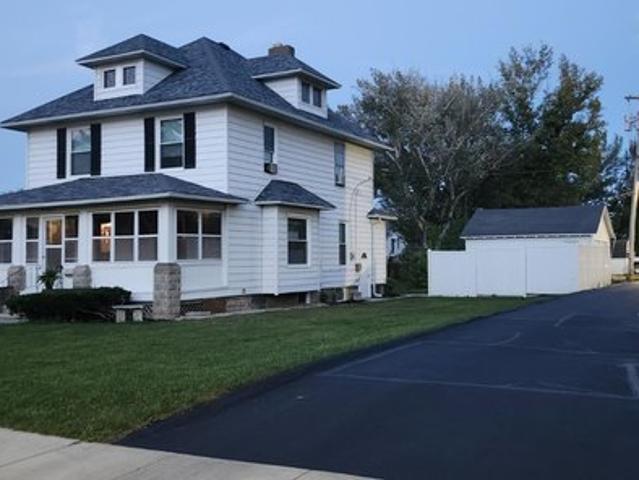 214 N Church St, Oak Harbor, OH 43449