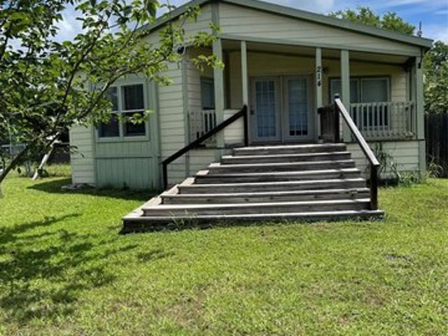 214 N Goddard St, Mart, TX 76664
