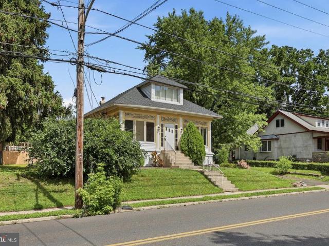 214 N Hills Avenue
