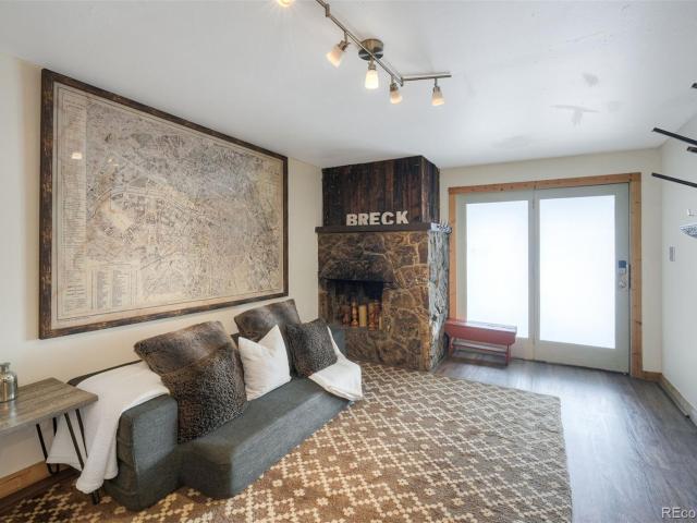 214 N Main Street # 27