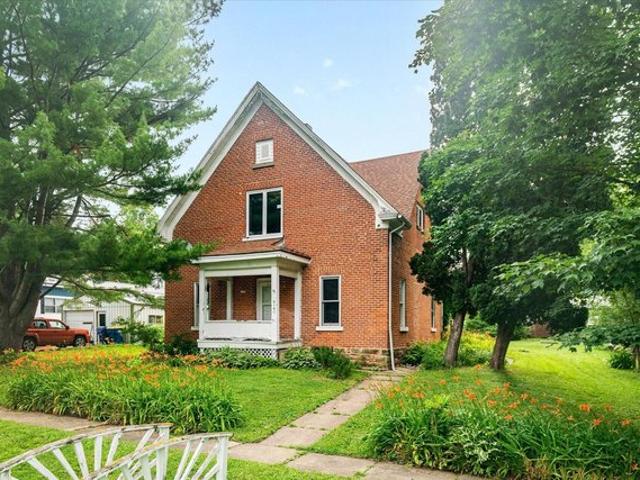214 N State St, La Farge, WI 54639