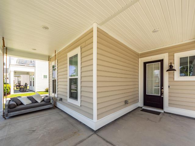 214 Narrowleaf Avenue