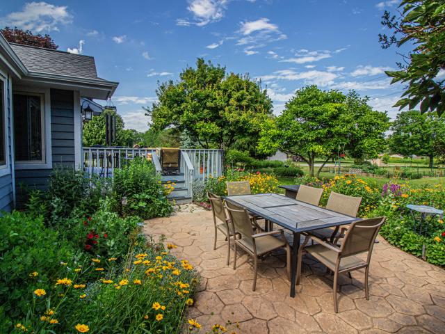 214 S Cottrell Dr