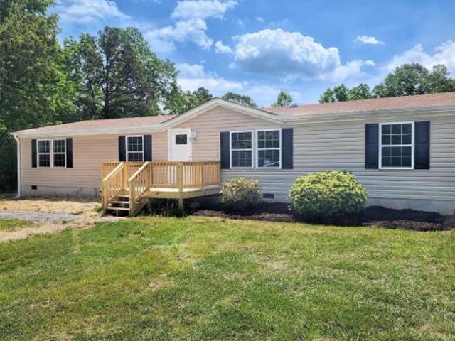 214 Smith Family Rd, Louisa, VA 23093