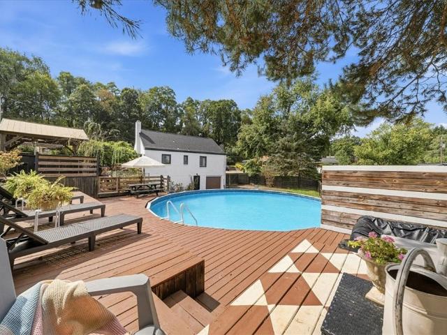 214 Sandy Dr