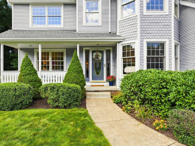 214 Scarborough Dr
