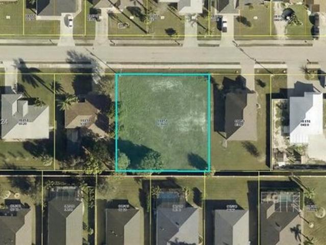 214 SE 8th St, Cape Coral, FL 33990