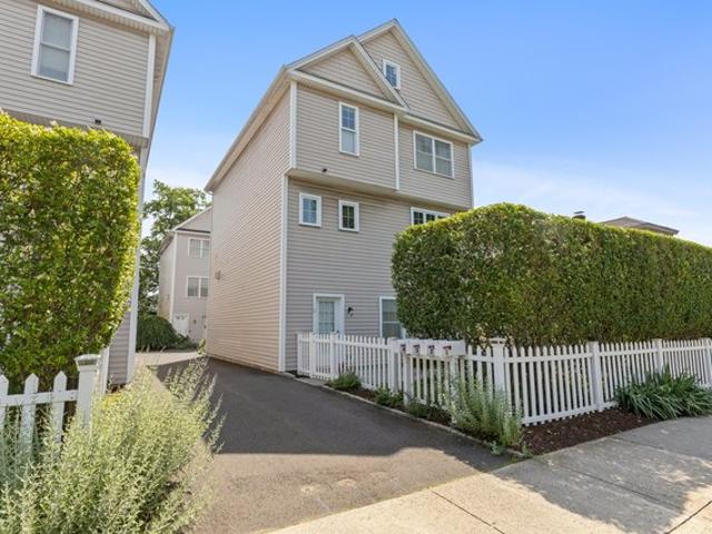 214 Seaside Ave, Stamford, CT 06902