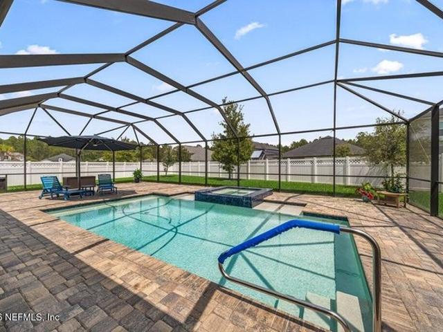 214 Silver Pine Dr, Saint Augustine, FL 32092