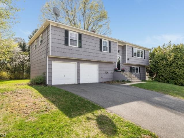 214 Powder Horn Dr, Phillipsburg, NJ 08865 | MLS #4021 | Compass