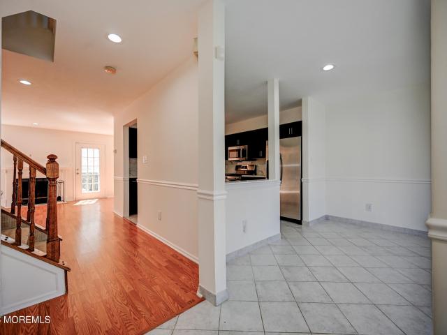 214 Paddington Court Unit 6 4