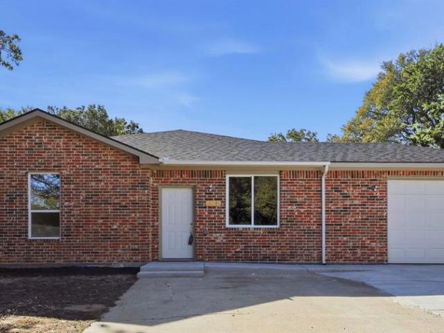 214 Pembrook St, Lake Dallas, TX 75065 | MLS #21106