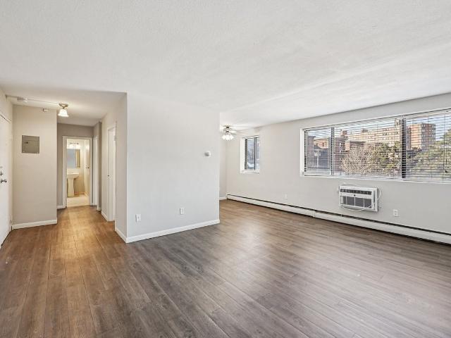 214 Place Apartments Studio Apartment for Rent at 214 W 15th St, Minneapolis, MN 55403 Loring Park