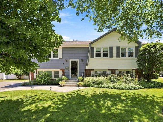 214 Rogers Dr, Stoughton, MA 02072