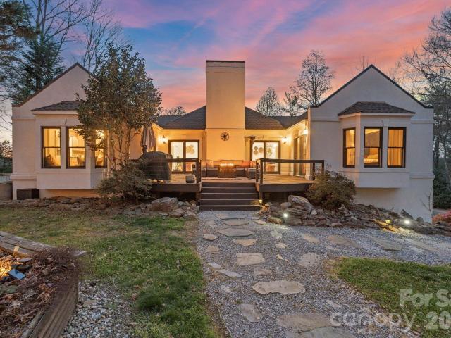 214 Ridgeway Drive