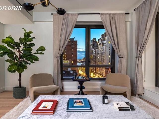 214 W 72nd St Apt 10, New York, NY 10023