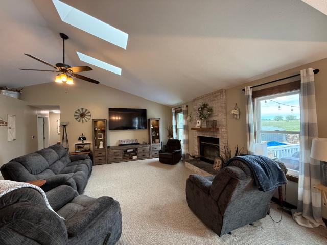 214 W 2nd Street W