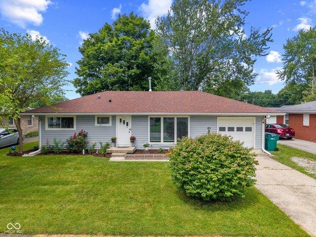 214 Wayside Dr, Plainfield, IN 46168