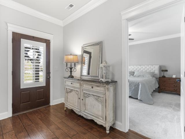 214 Whitman Aly