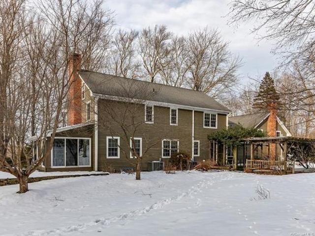 214 Tophet Rd, Roxbury, CT 06783