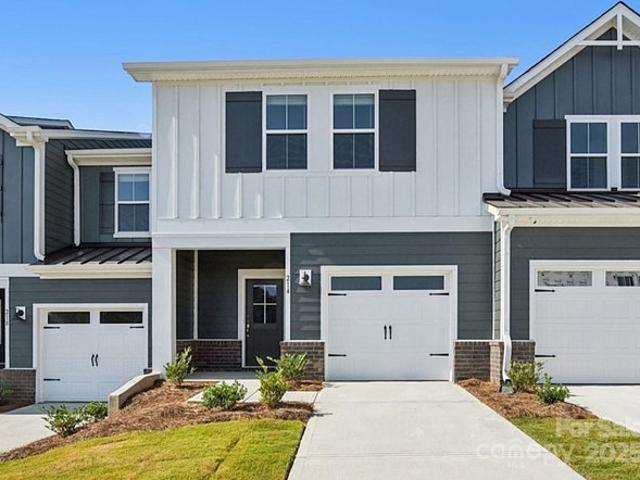 214 Tiger Lily Dr, Fort Mill, SC 29708