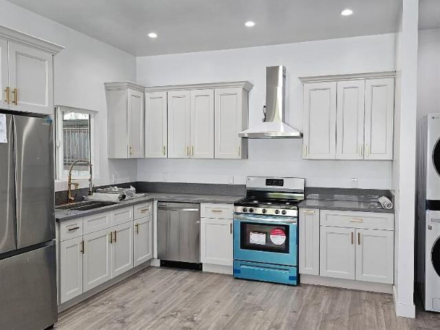 214 Valle Vista Ave, Unit 2, Monrovia, CA 91016 | MLS #P1 23950