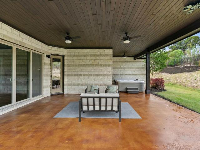 214 Vista Village Cv