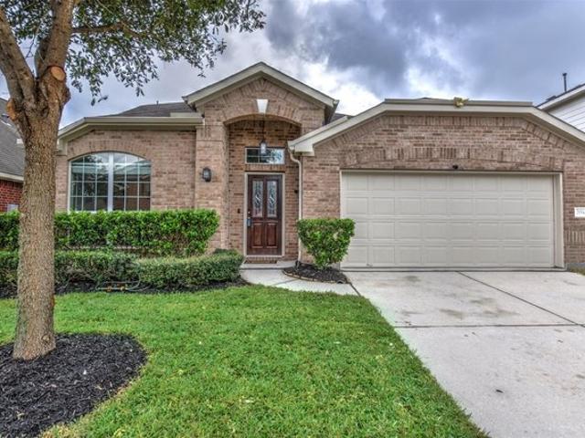 21542 Kings Bend Dr, Kingwood, TX 77339