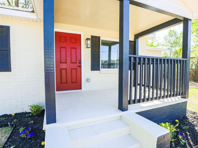 2154 Bayvale Road