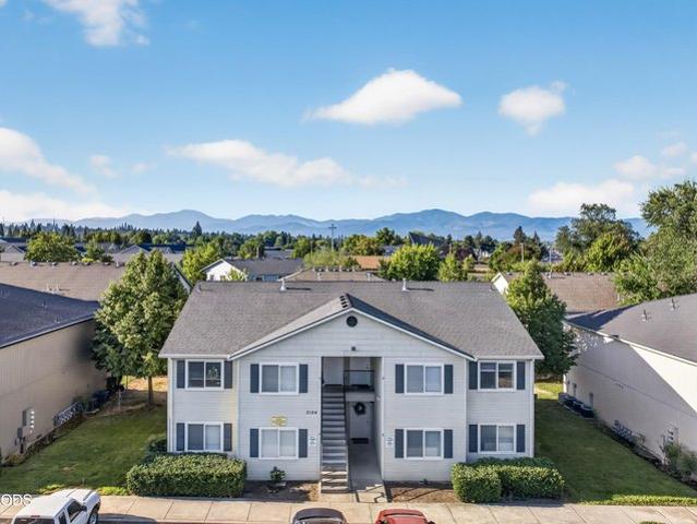 2154 Crater Lake Ave, Medford, OR 97504