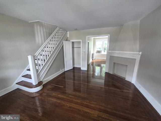 2154 Elkins Avenue