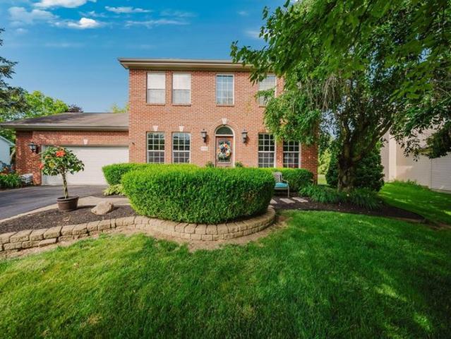 2154 Pleasant Colony Dr, Lewis Center, OH 43035