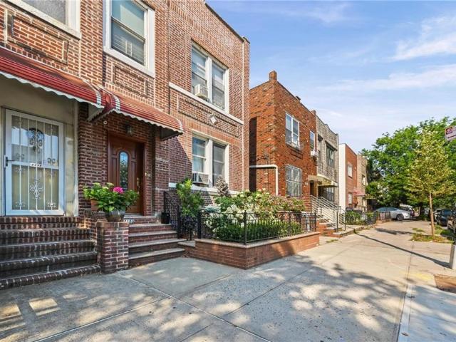 2154 60th Street | Compass