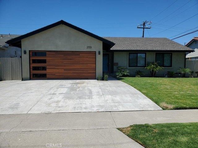 21551 Kanakoa Ln, Huntington Beach, CA 92646
