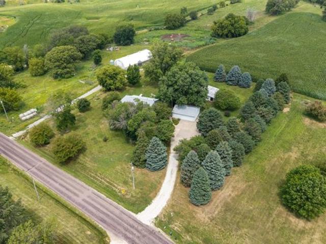 21552 Hunt Ave, Council Bluffs, IA 51503
