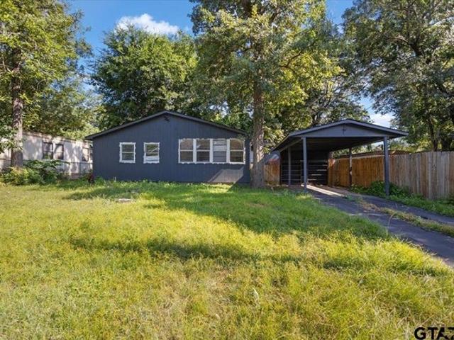 21552 Sundown Rd, Chandler, TX 75758