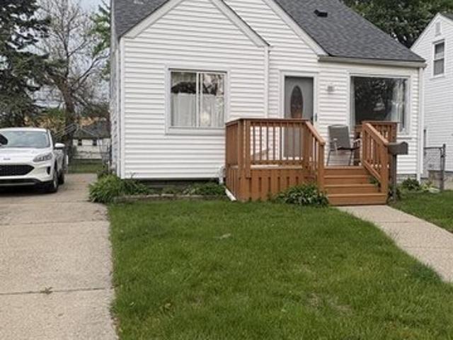 21555 Panama Ave, Warren, MI 48091