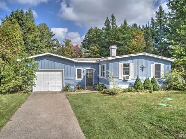 21559 Beaufort Rd W, Michigamme, MI 49861